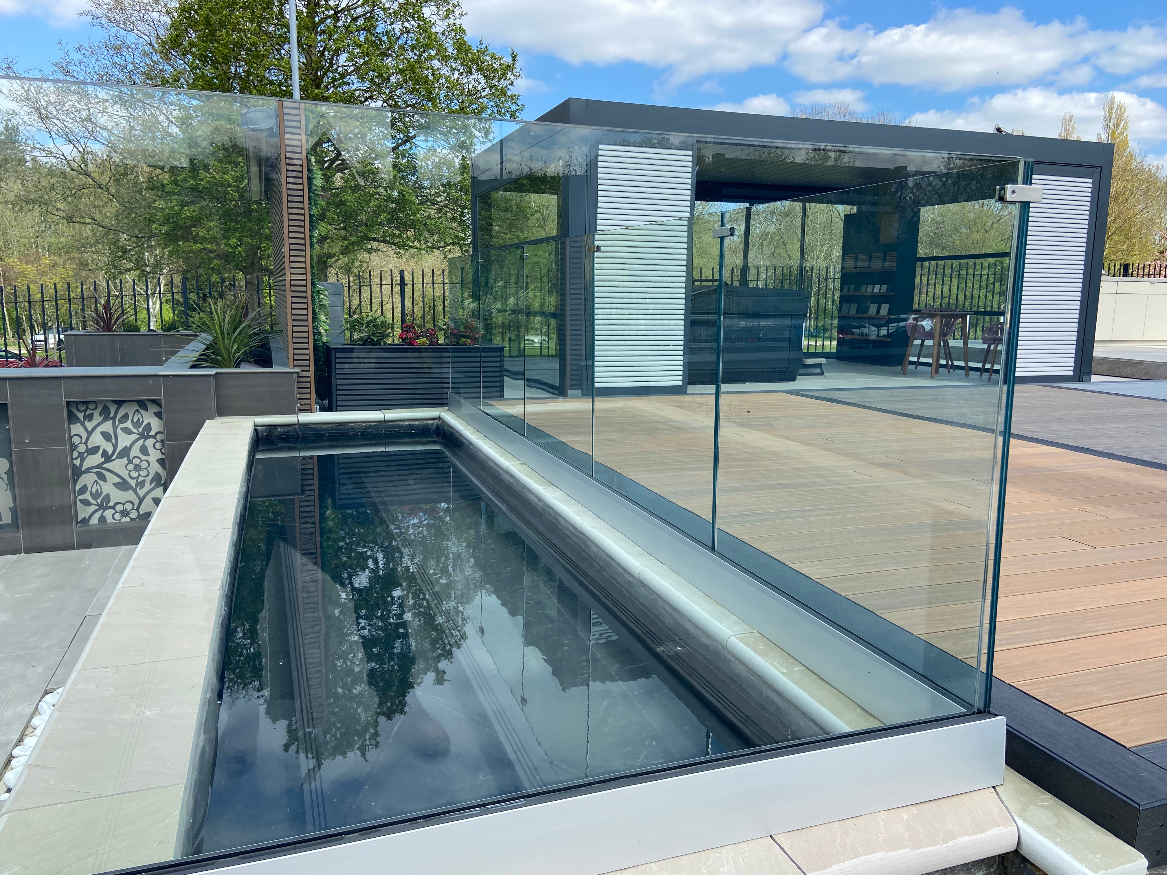 Frameless Glass Balustrade – Glazing Channel System